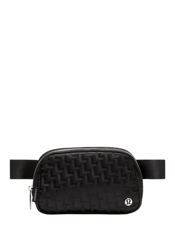 Lululemon Everywhere Belt Bag 1l - Lll Geo Pattern Jacquard Black/black/silver