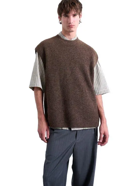 Topman Oversized Crewneck Sweater Vest - Brown