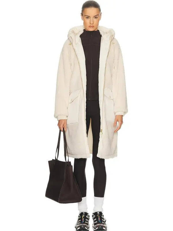 Varley Cyrus Reversible Coat - Sandshell