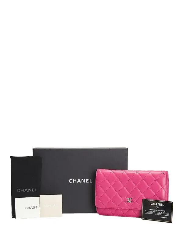 Chanel Lambskin Wallet On Chain - Pink