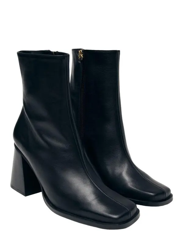 ALOHAS South Square Toe Ankle Boots - Black