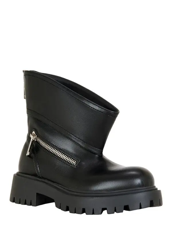AZALEA WANG Lug-sole Bootie - Black