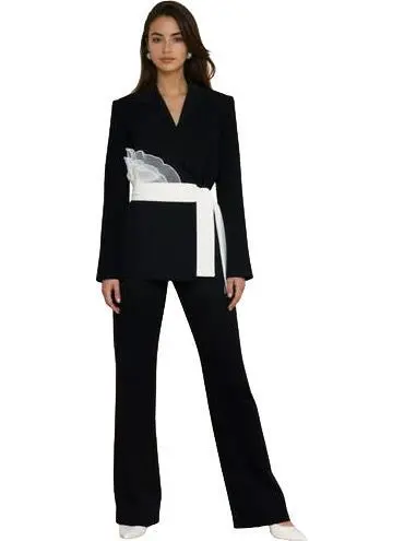 AKALIA Belted Blazer With Notched Lapel - Black