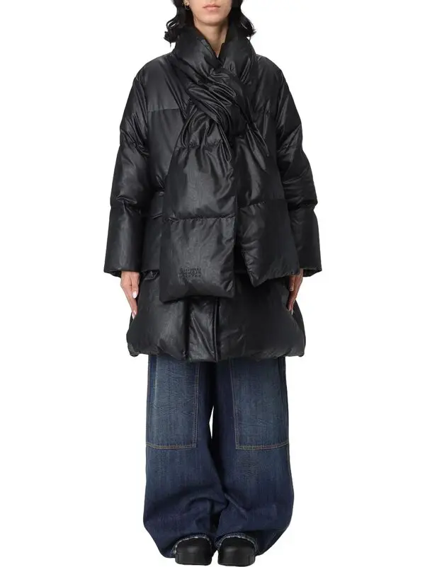 MAISON MARGIELA Puffer Jacket - Black