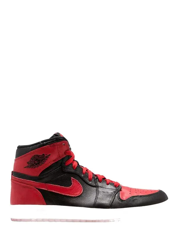 JORDAN Air 1 Retro High-top Sneakers - Black