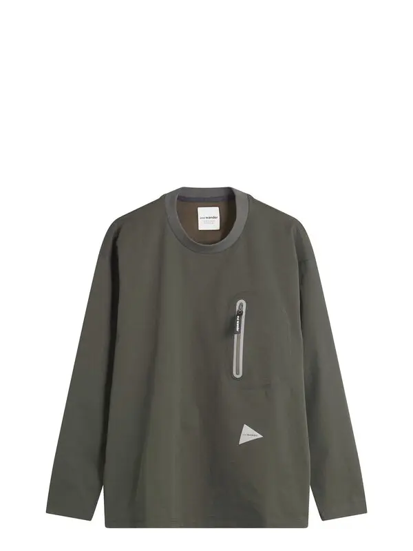 AND WANDER Hybrid Warm Longsleeve Pocket T-shirt - Dark Green
