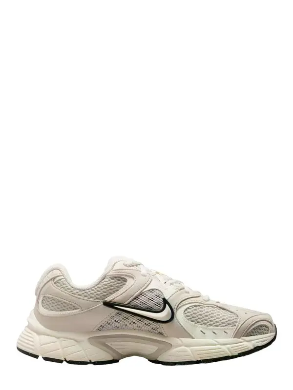 Nike V5 Rnr Sneakers - Neutrals