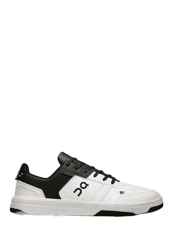 On The Roger Clubhouse Sneakers - White