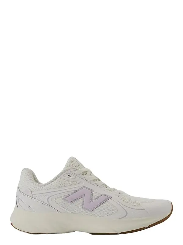 NEW BALANCE Fresh Foam Amaste Wide - White
