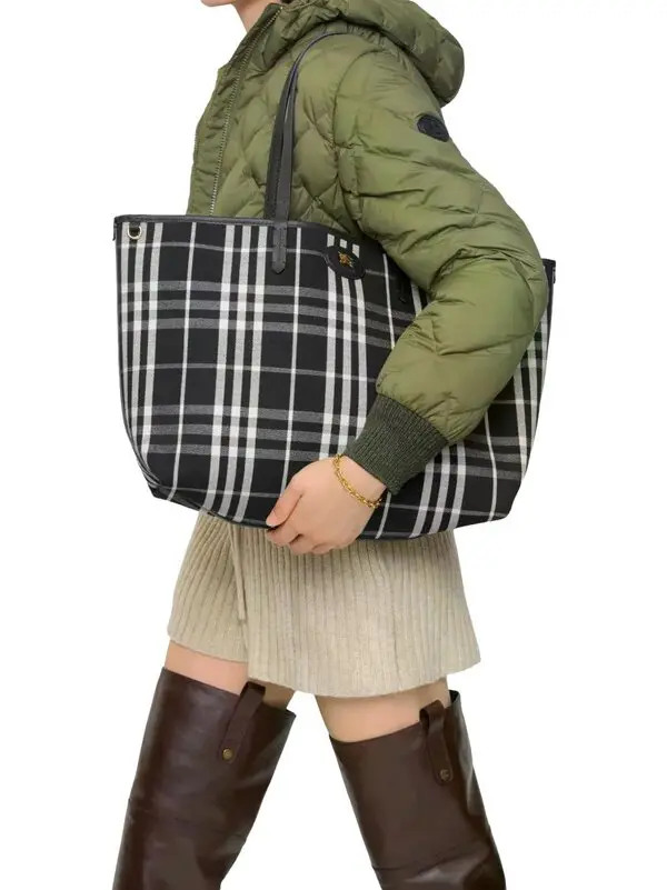 Burberry Bloomsbury Reversible Check Tote - Black