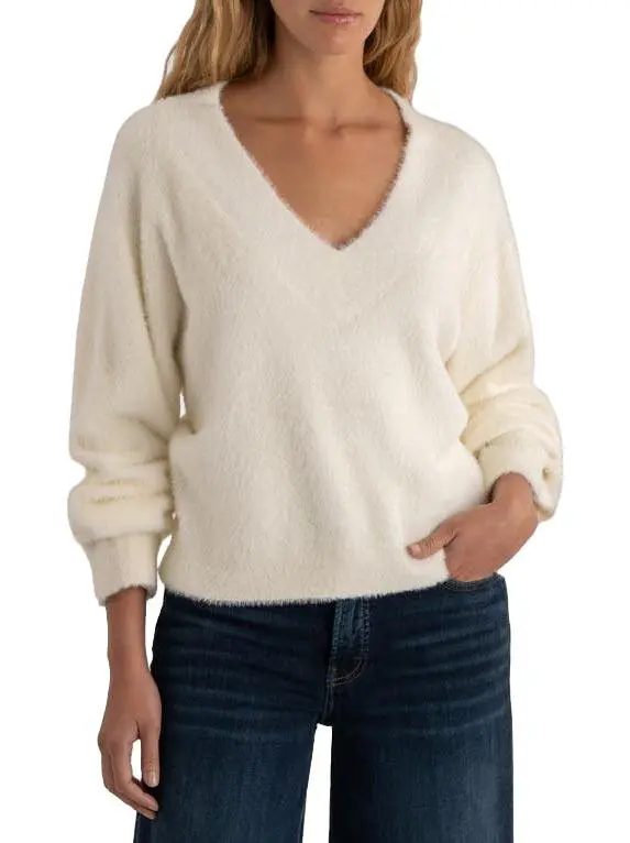 Kut From The Kloth Revel Fuzzy V-neck Sweater - Ivory