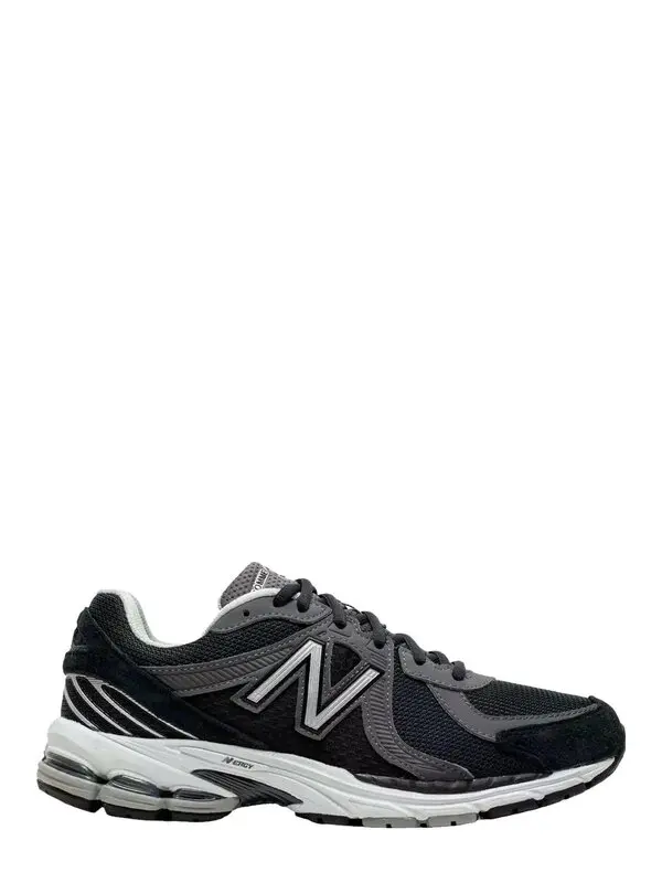 NEW BALANCE X Comme Des Garçons Homme 860v2 Sneakers - Black