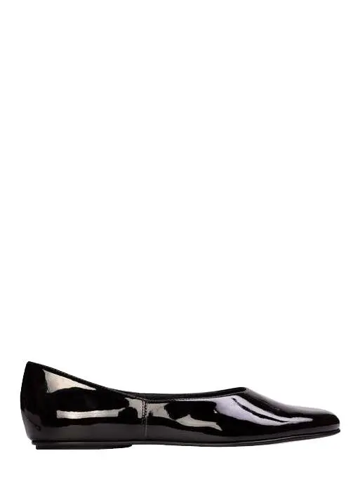 BLACK SUEDE STUDIO Ezra Ballerina Flat - Black Patent