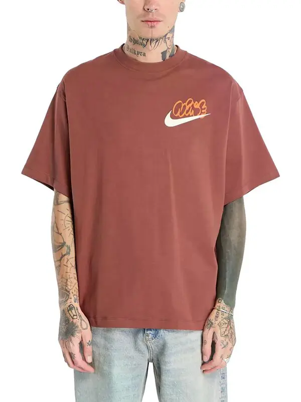 Nike Swoosh Graphic T-shirt - Brown