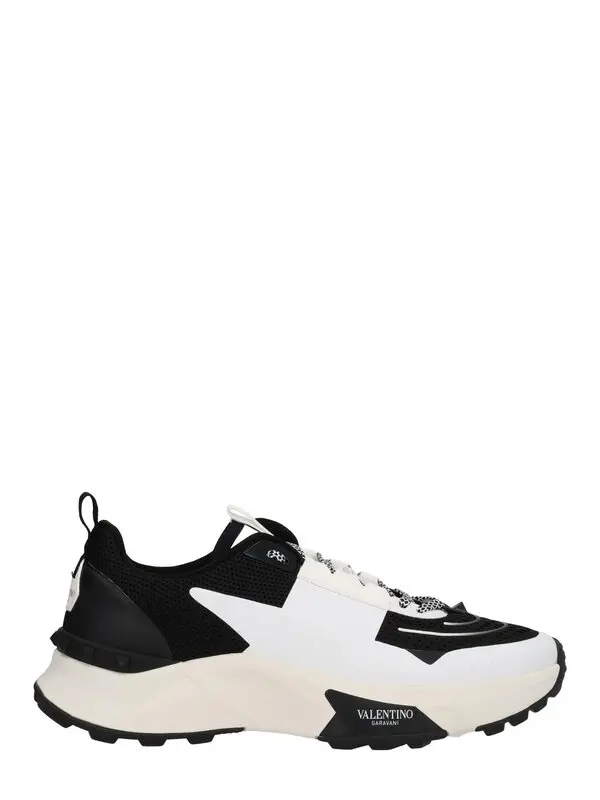 Valentino Garavani True Act" Sneaker - Black
