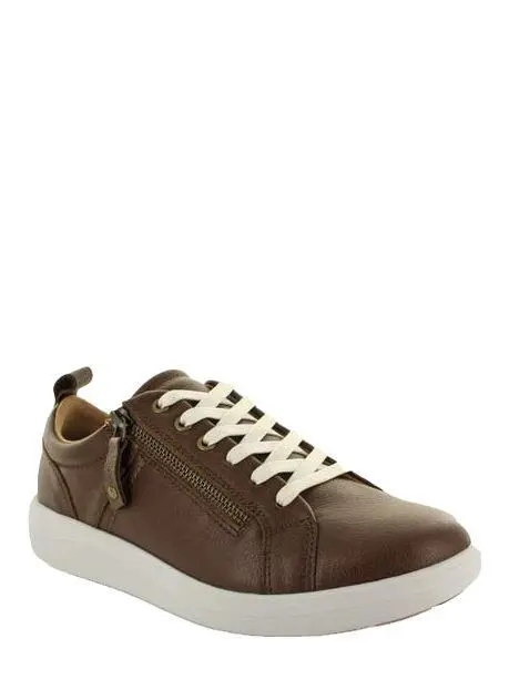 STRIVE Talia Leather Sneaker - Conker