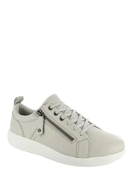 STRIVE Talia Leather Sneaker - Latte