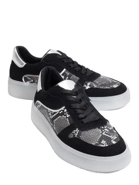 PROLOGUE SHOES Montero Sneakers - Black Print Faux Leather