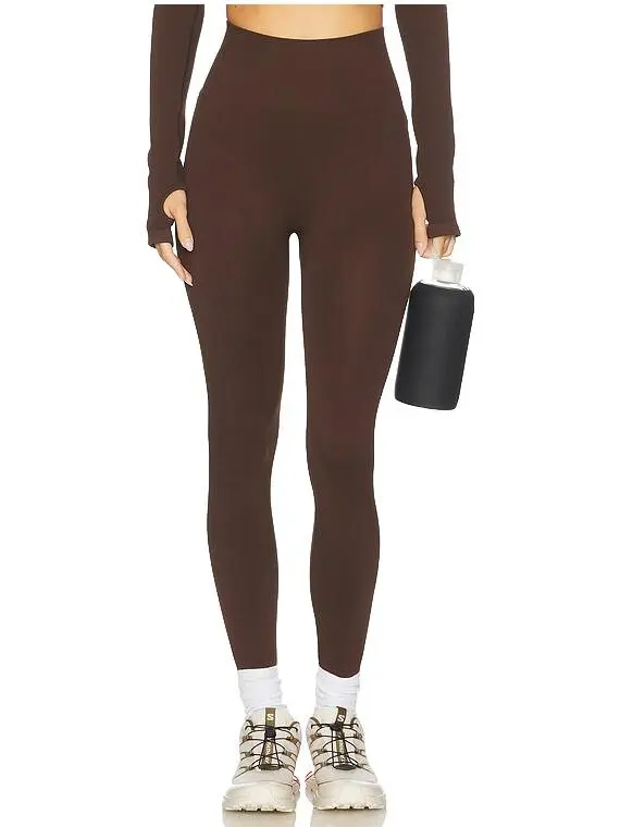 WELLBEING + BEINGWELL Honor Seamless Legging In Brown - Hot Fudge