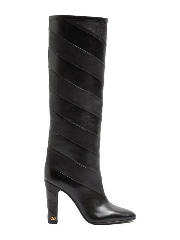 Valentino Garavani Rayons Nappa Boots With Chevron Pattern - Black
