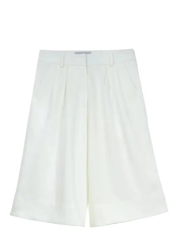 Isolda Cana-de-açúcar Pleated Shorts - White