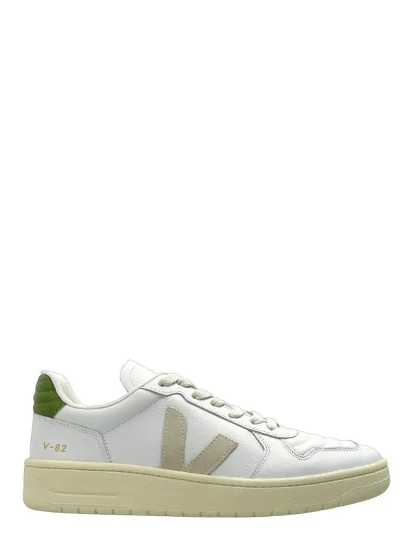 VEJA V-82 Ii Sports Shoes - White
