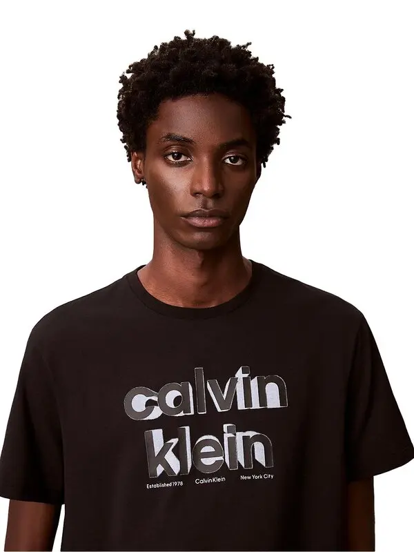 Calvin Klein Shadow Logo Graphic Classic T-shirt - Black