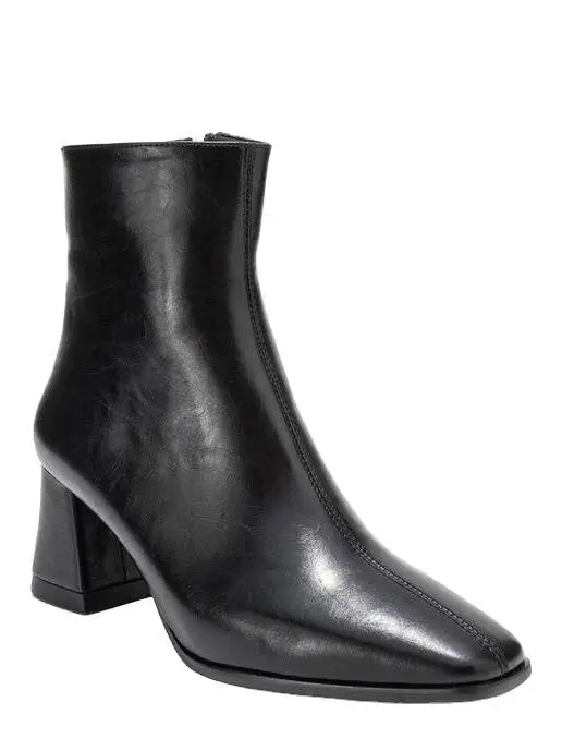 PROLOGUE SHOES Arven Block Heel Boot - Black Faux Leather
