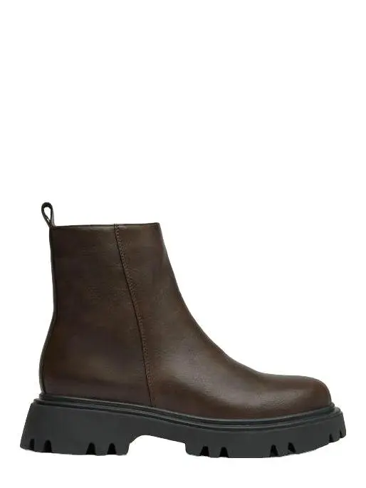 V.GAN LONDON Cameo Ankle Boots - Brown
