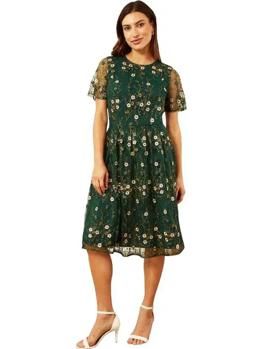 YUMI Embroidered Floral Skater Dress - Green