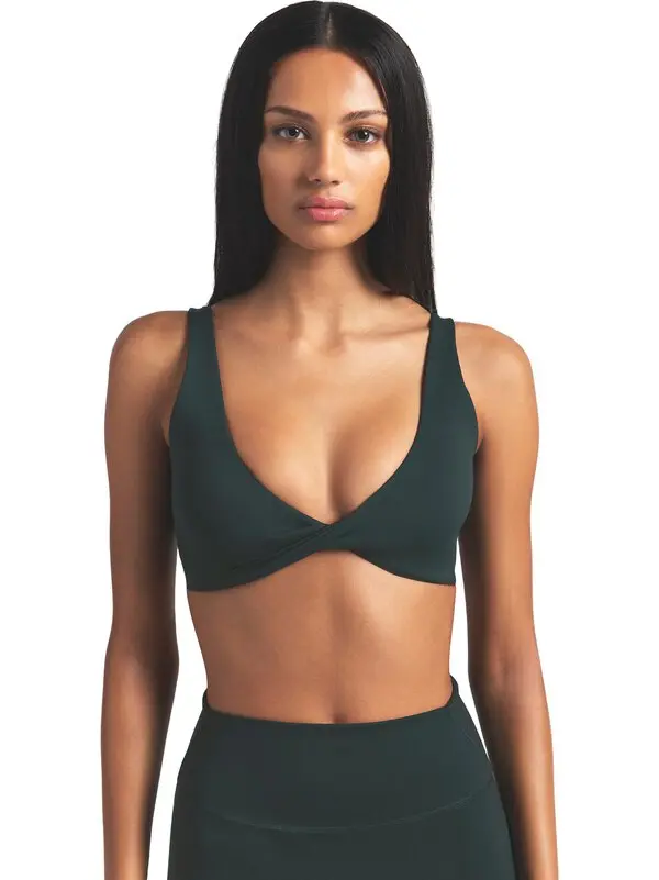 Nike Skims Matte Twist-front Bra - Green