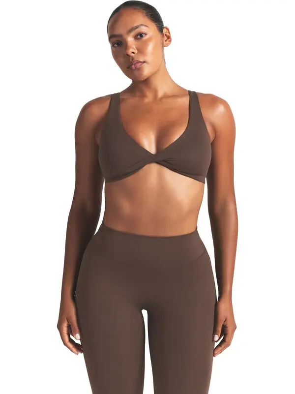Nike Skims Matte Twist-front Bra - Brown