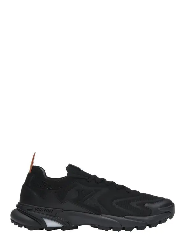 LOUIS VUITTON Runner Tatic Sneaker - Black