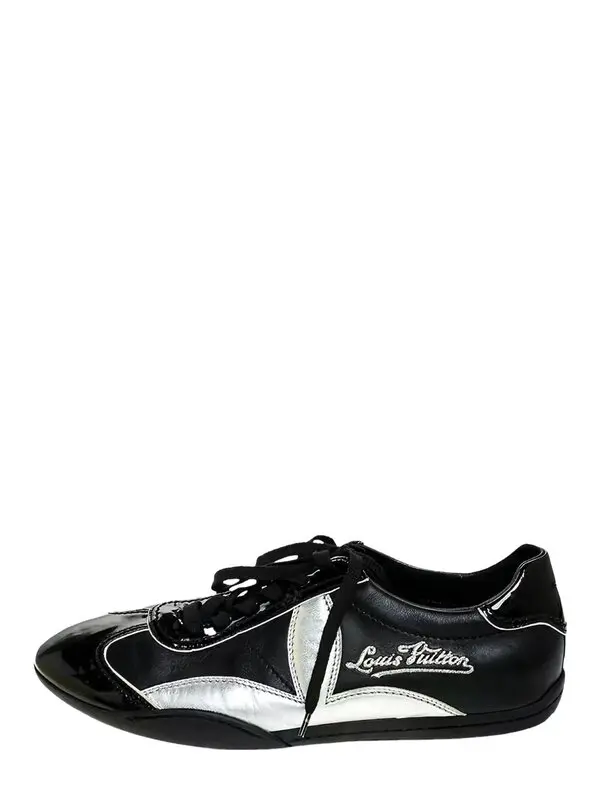 LOUIS VUITTON Leather Sneakers - Black