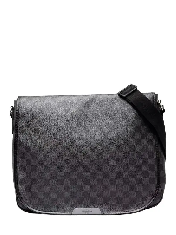 LOUIS VUITTON 2009 Damier Graphite Daniel Mm Crossbody Bag - Black