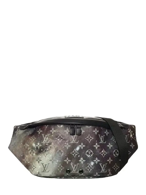 LOUIS VUITTON Monogram Galaxy Discovery Belt Bag - Black