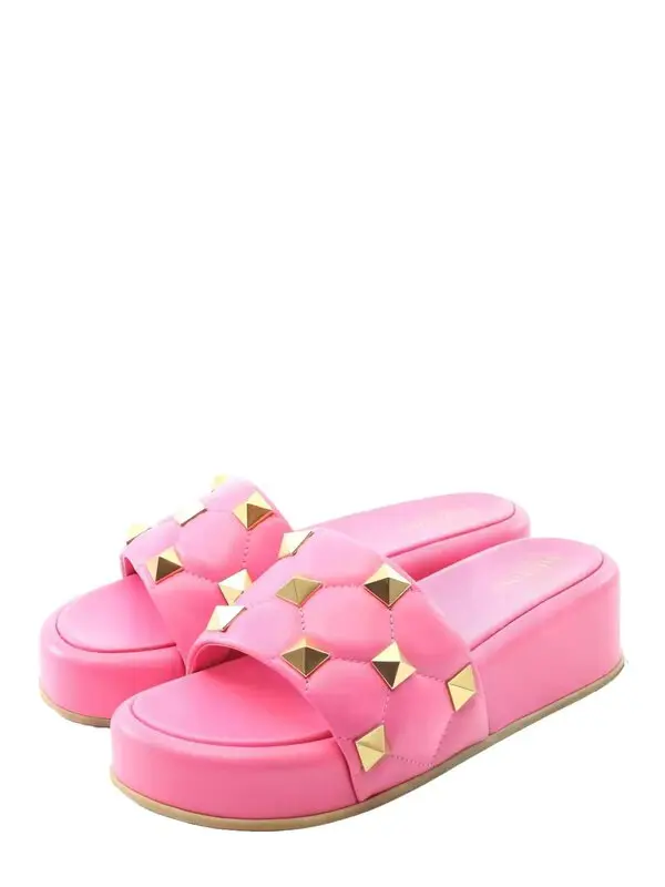 Valentino Garavani Studded Slide Sandals - Pink