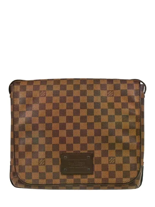 LOUIS VUITTON Brooklyn Mm Shoulder Bag - Neutrals