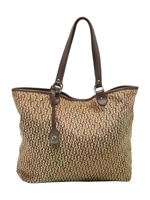 AIGNER Leather Shoulder Bag - Neutrals