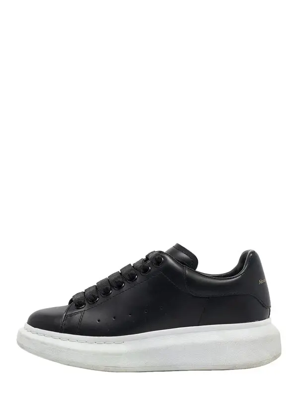 Alexander McQueen Oversized Sneakers - Black