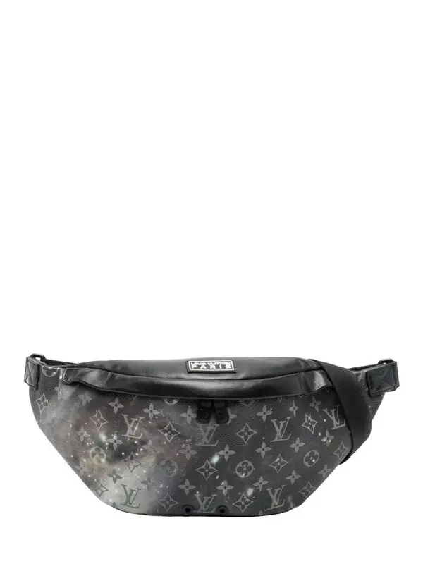 LOUIS VUITTON Discovery Pm Belt Bag - Brown