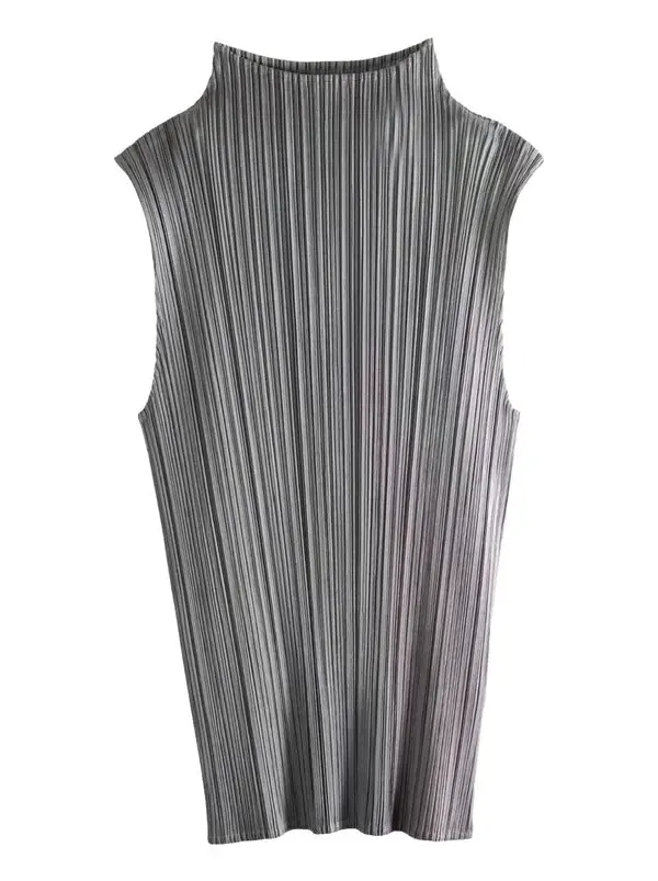 Issey Miyake Pleated Funnel-neck Top - Grey