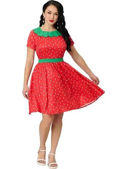 SMAK PARLOUR Petal Collar Fit & Flare Dress - Red & Green