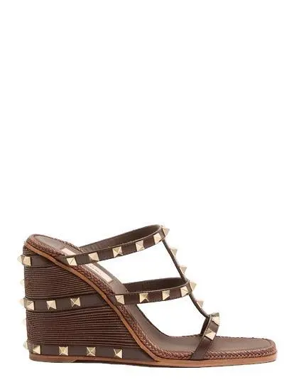 Valentino Garavani Rockstud Wedge Slide With Cornely Embroidery - Red