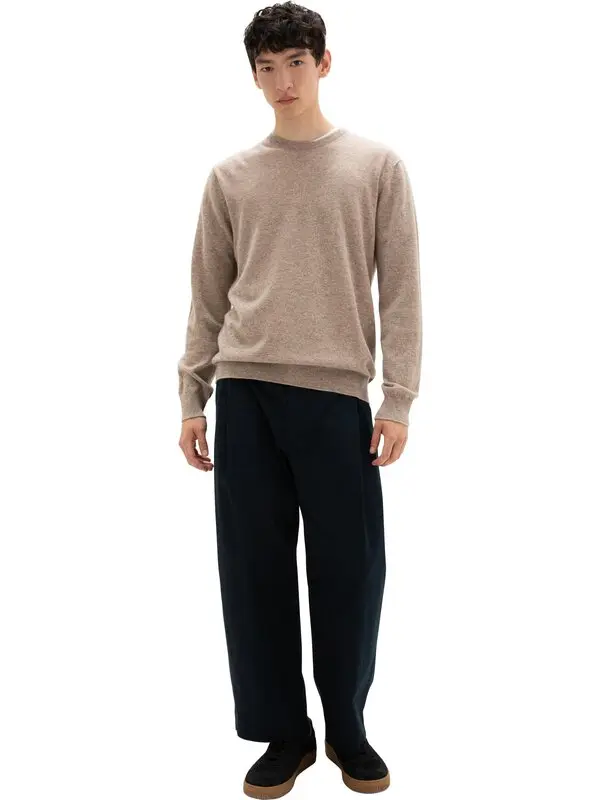 Johnstons Of Elgin Light Cashmere Round Neck Jumper - Brown