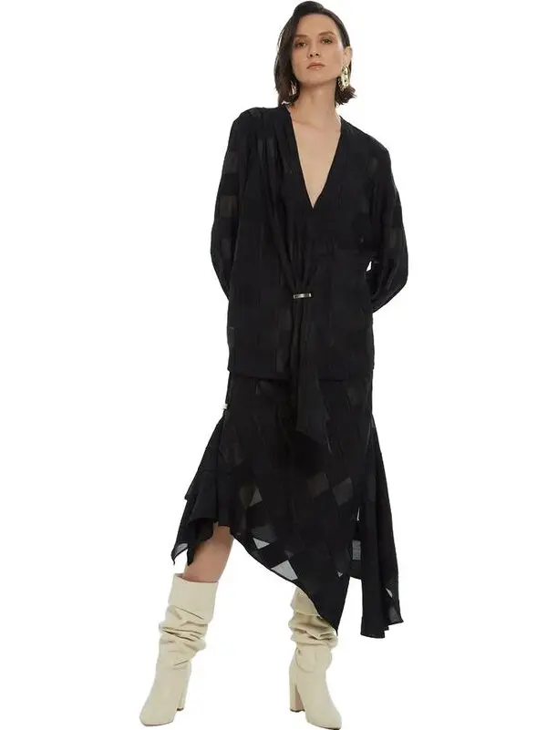 GIZIA V-neck Long Sleeve Blouse - Black