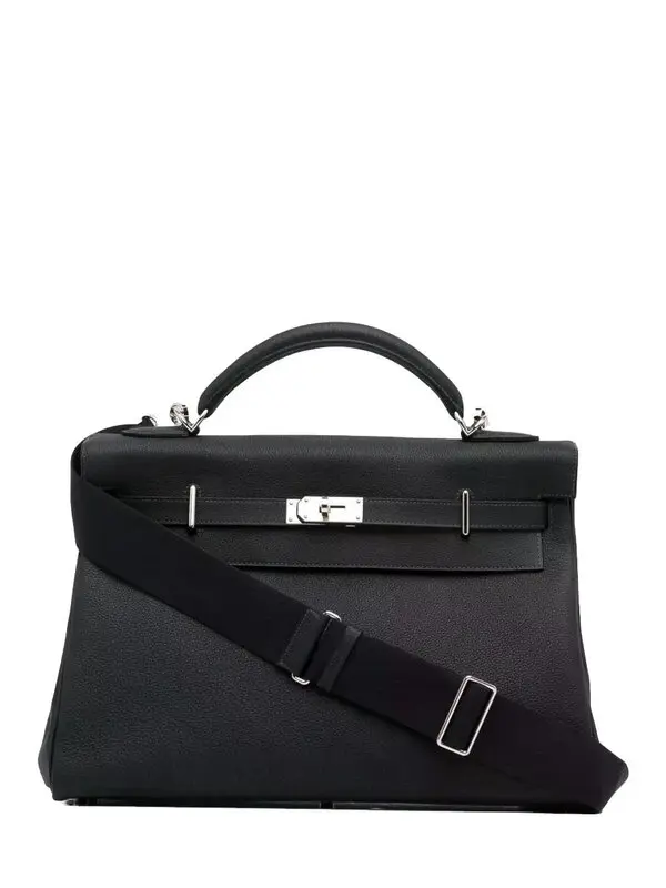 Hermès 2023 Togo Maxi Kelly 42 Satchel - Black