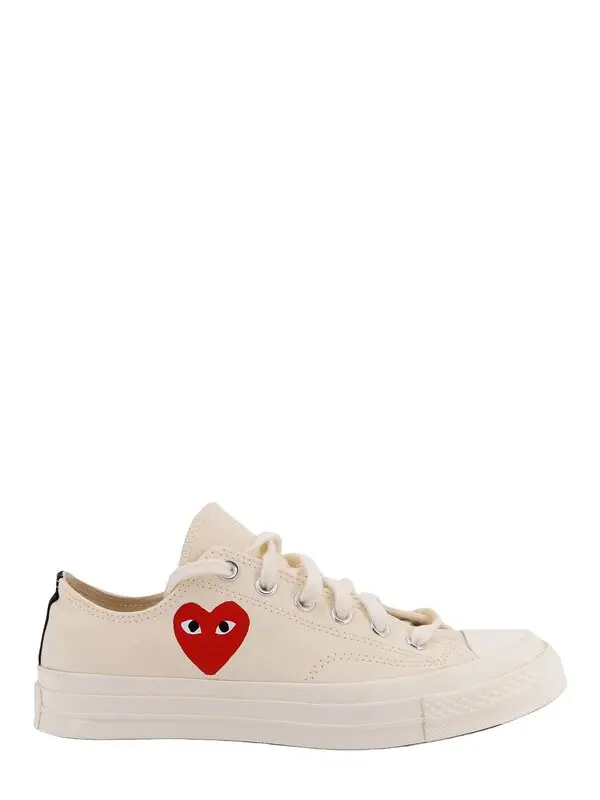 Play Comme Des Garcon Chuck 70 Small Red Heart Sneakers - White