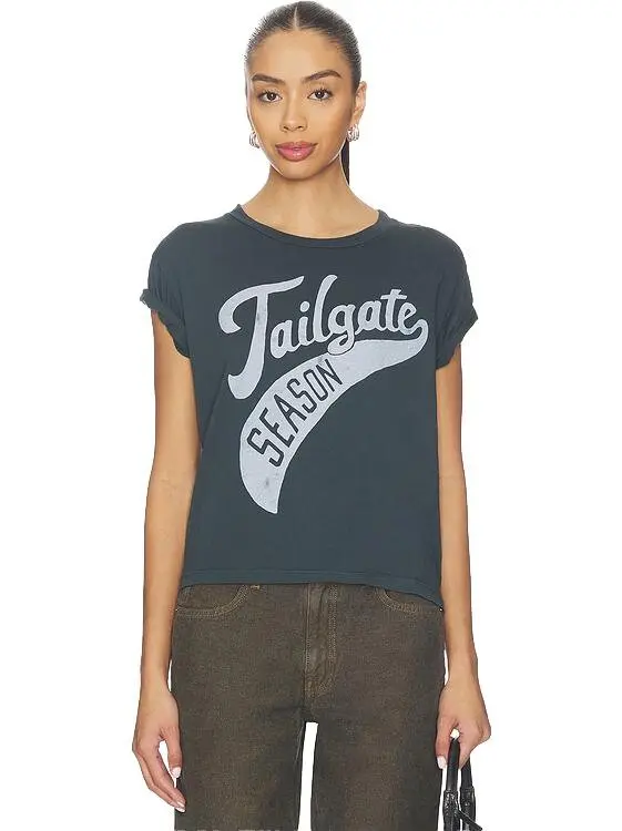 Daydreamer Tailgate Season Solo Tee - Vintage Black