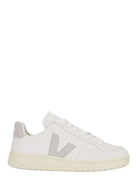 VEJA V-12 - Extra White & Light Grey